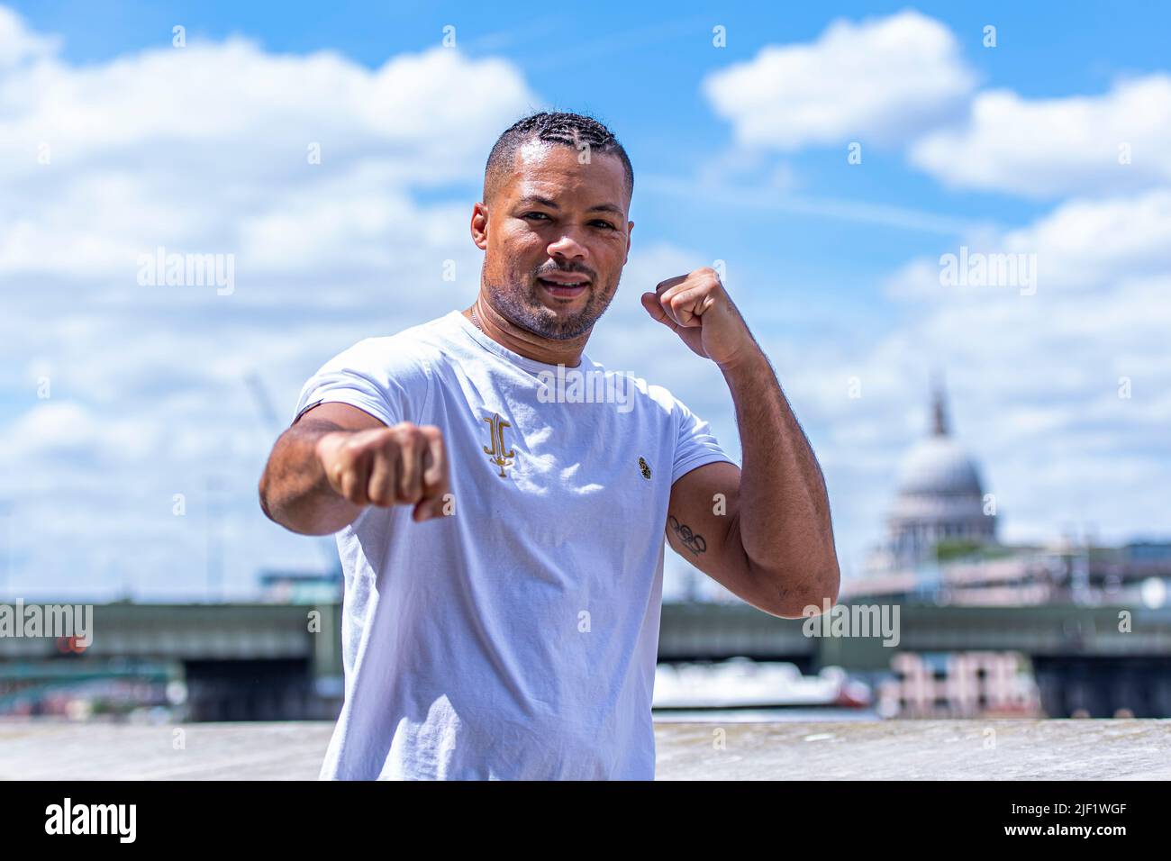 Joe joyce boxer hi-res stock photography and images - Alamy