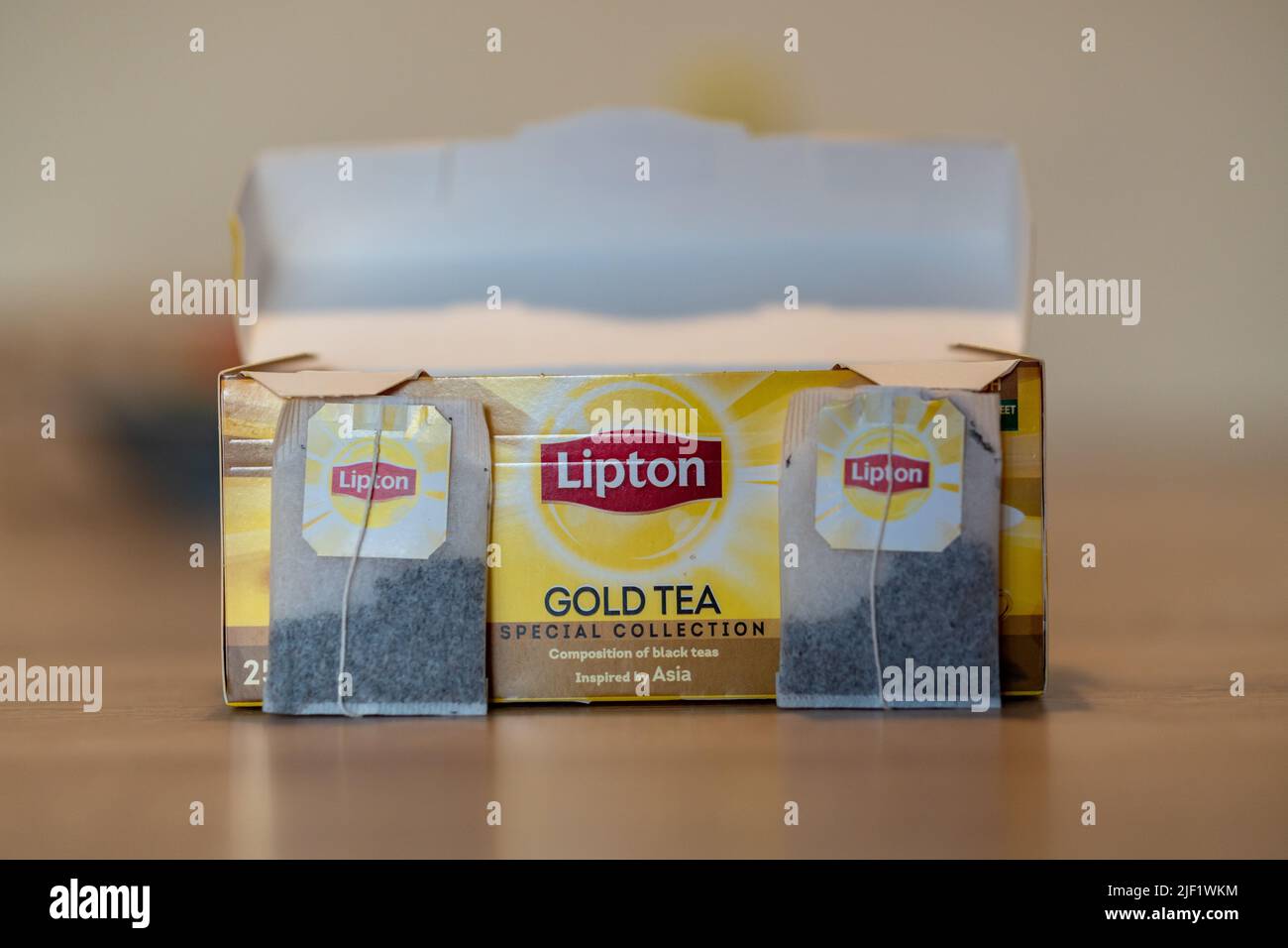 Lipton logo hi-res stock photography and images - Alamy