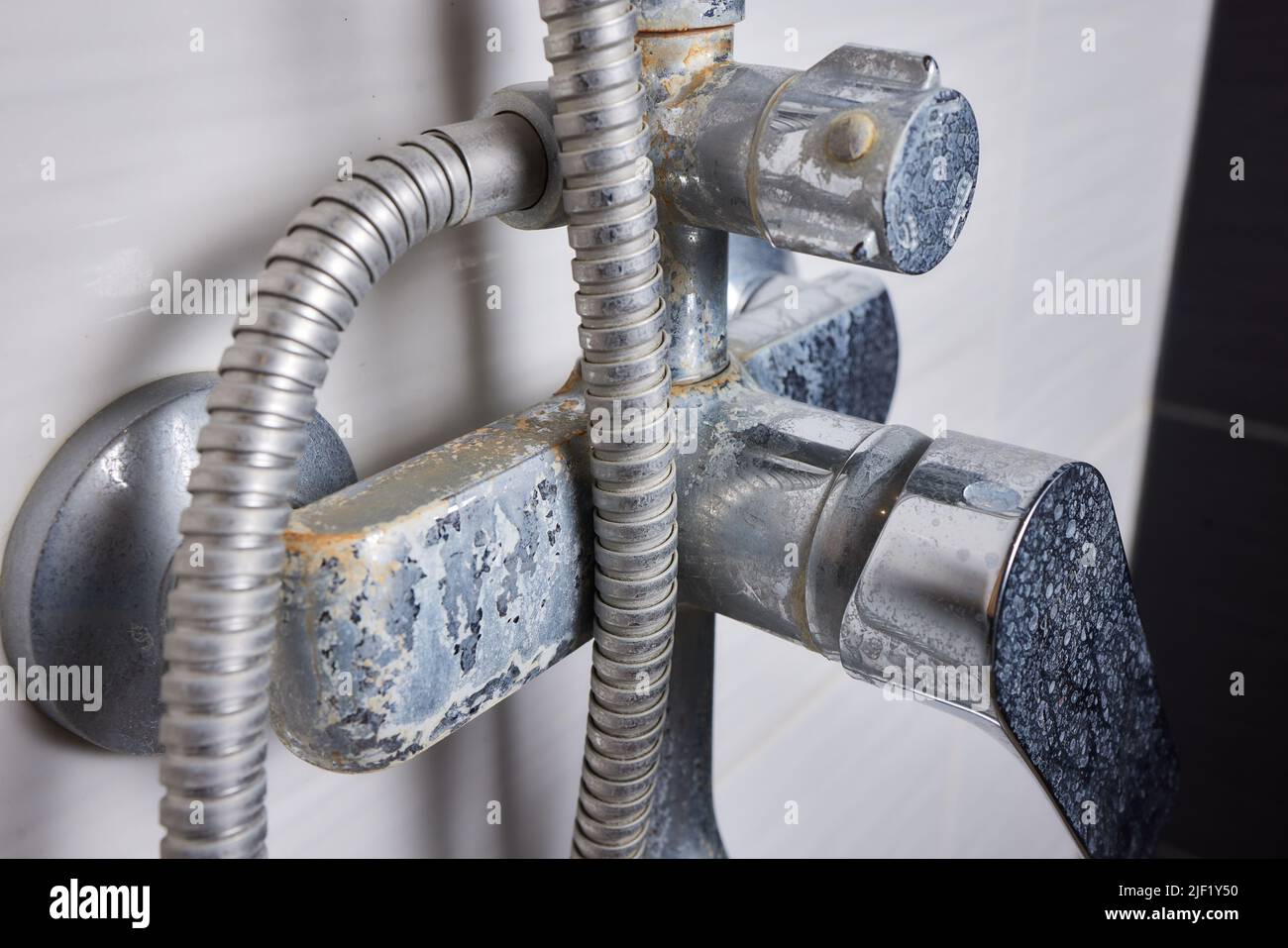 A Thin Stream Of Hard Water Flows From An Old Tap Aerator Old Bathroom