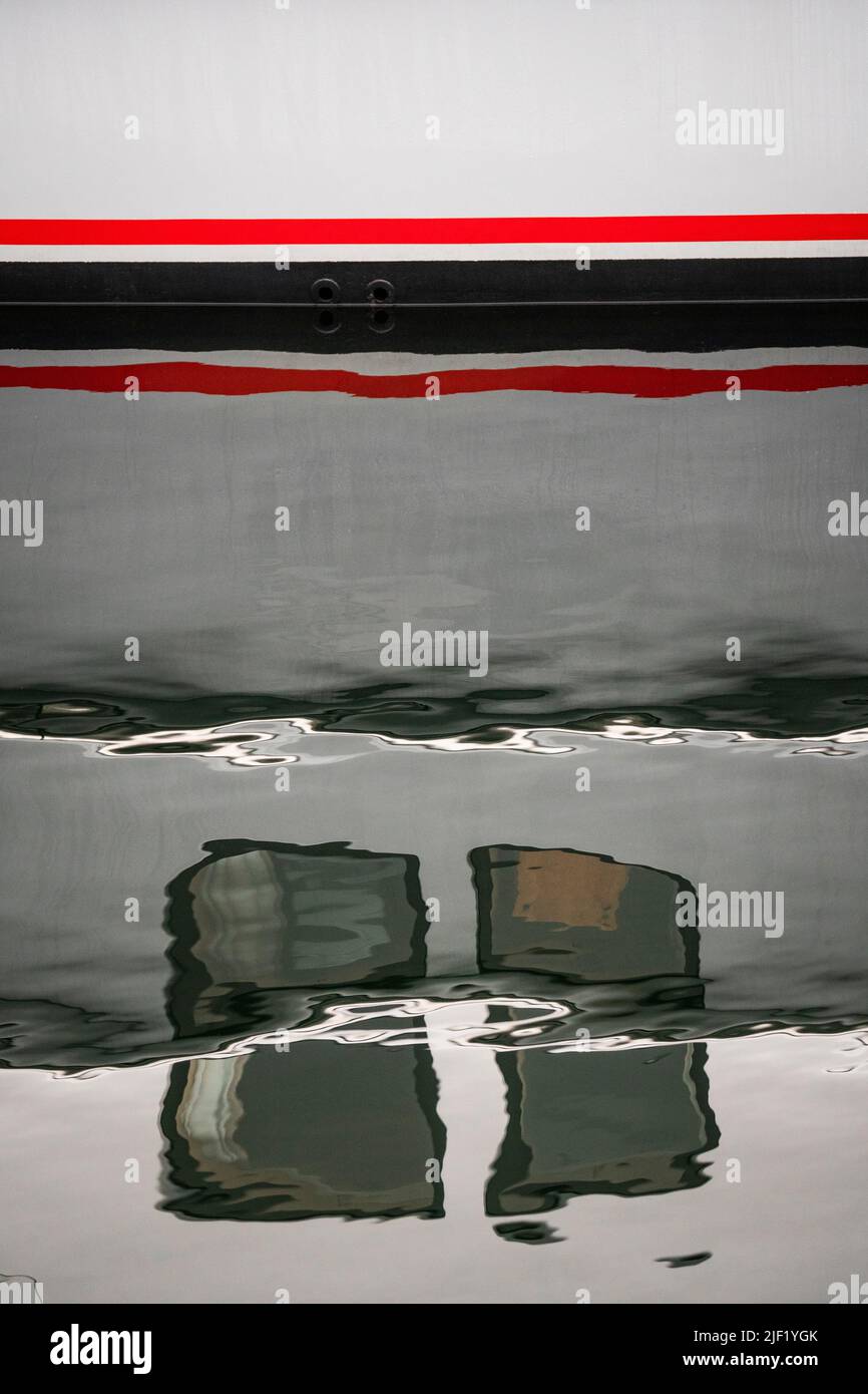 Hull of a yacht floating on water Stock Photo - Alamy