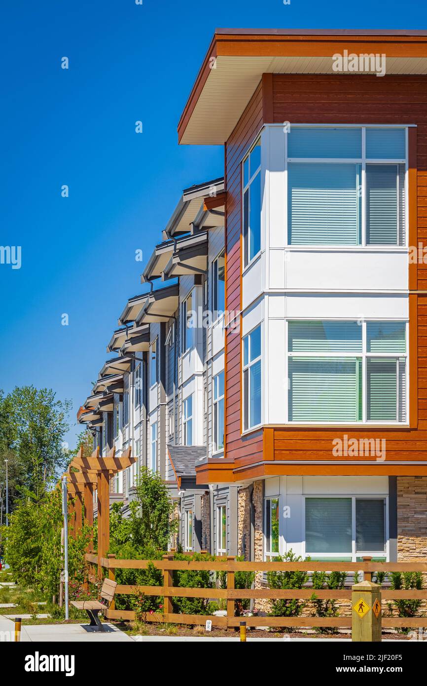 New Modern Apartment Buildings in Vancouver BC. Canadian modern ...