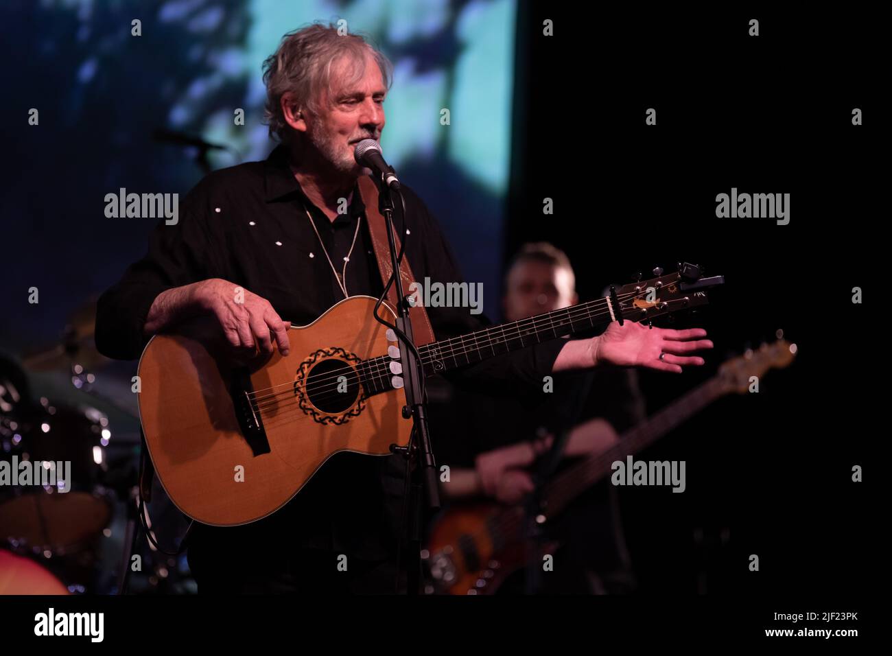 lead singer Shane Howards of The Goanna Band perform live onstage for ...