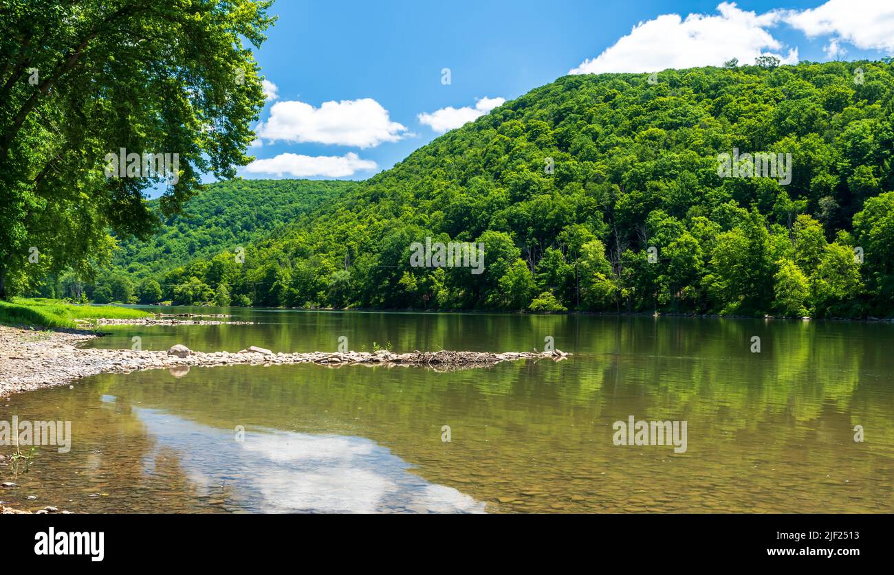 The Allegheny River flowing through the river valley in Althom ...