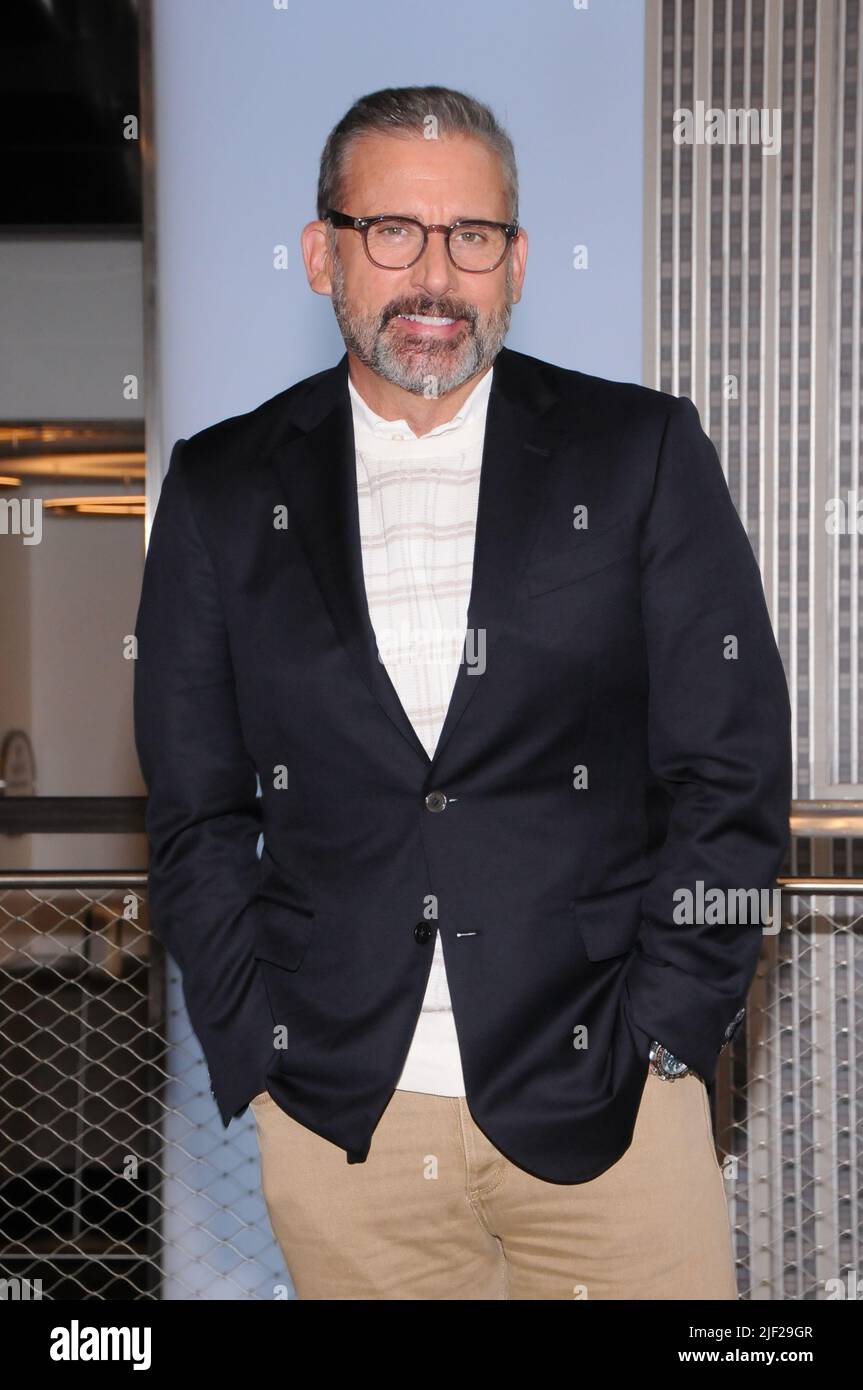 New York, US - 28 Jun 2022, Steve Carell visits the Empire State ...