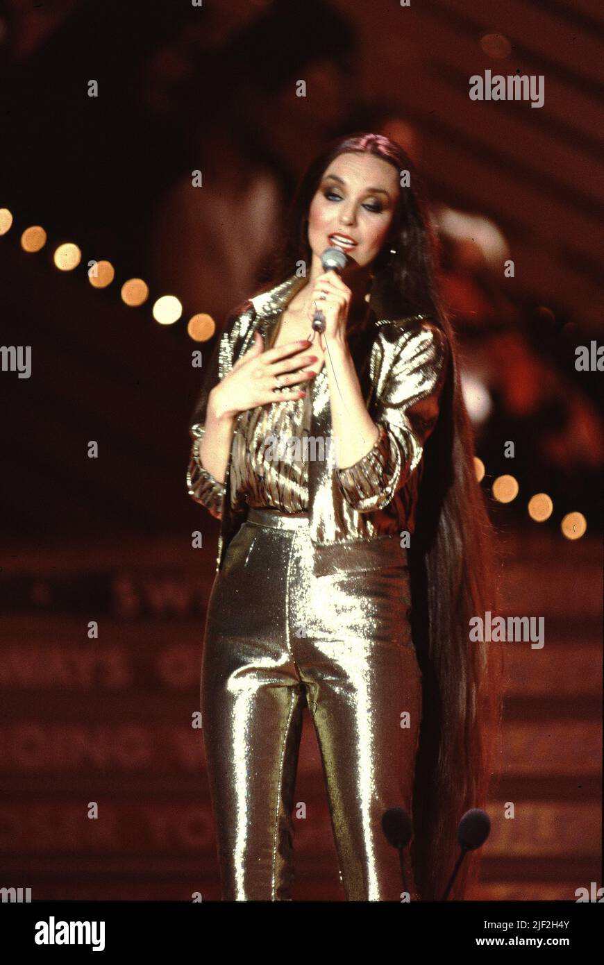 Crystal Gayle performing on the ACM Awards show circa 1991 Credit: Ron ...