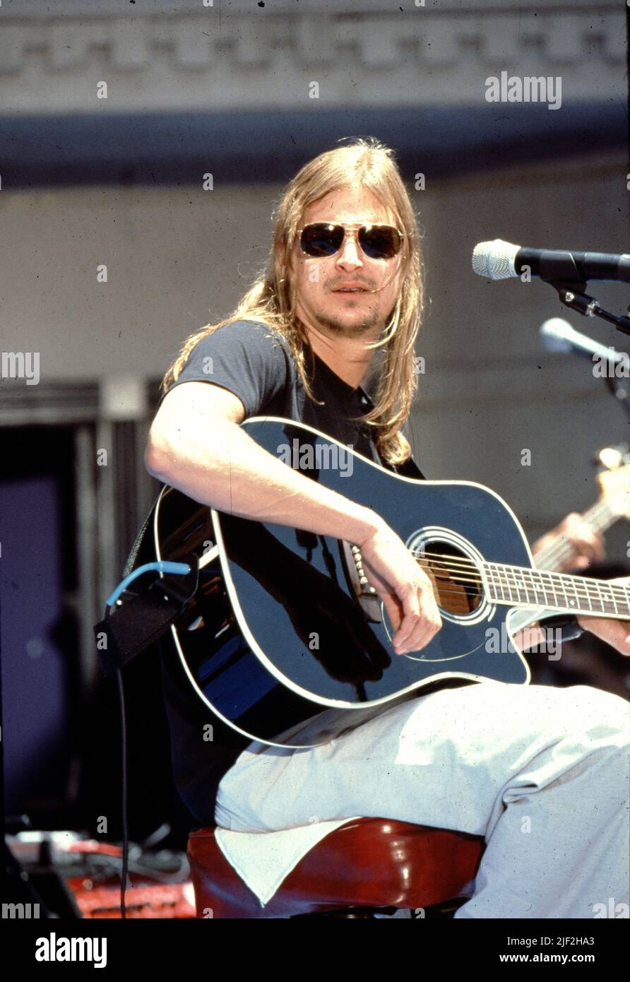 Kid Rock performing circa 1992 Credit: Ron Wolfson / MediaPunch Stock ...