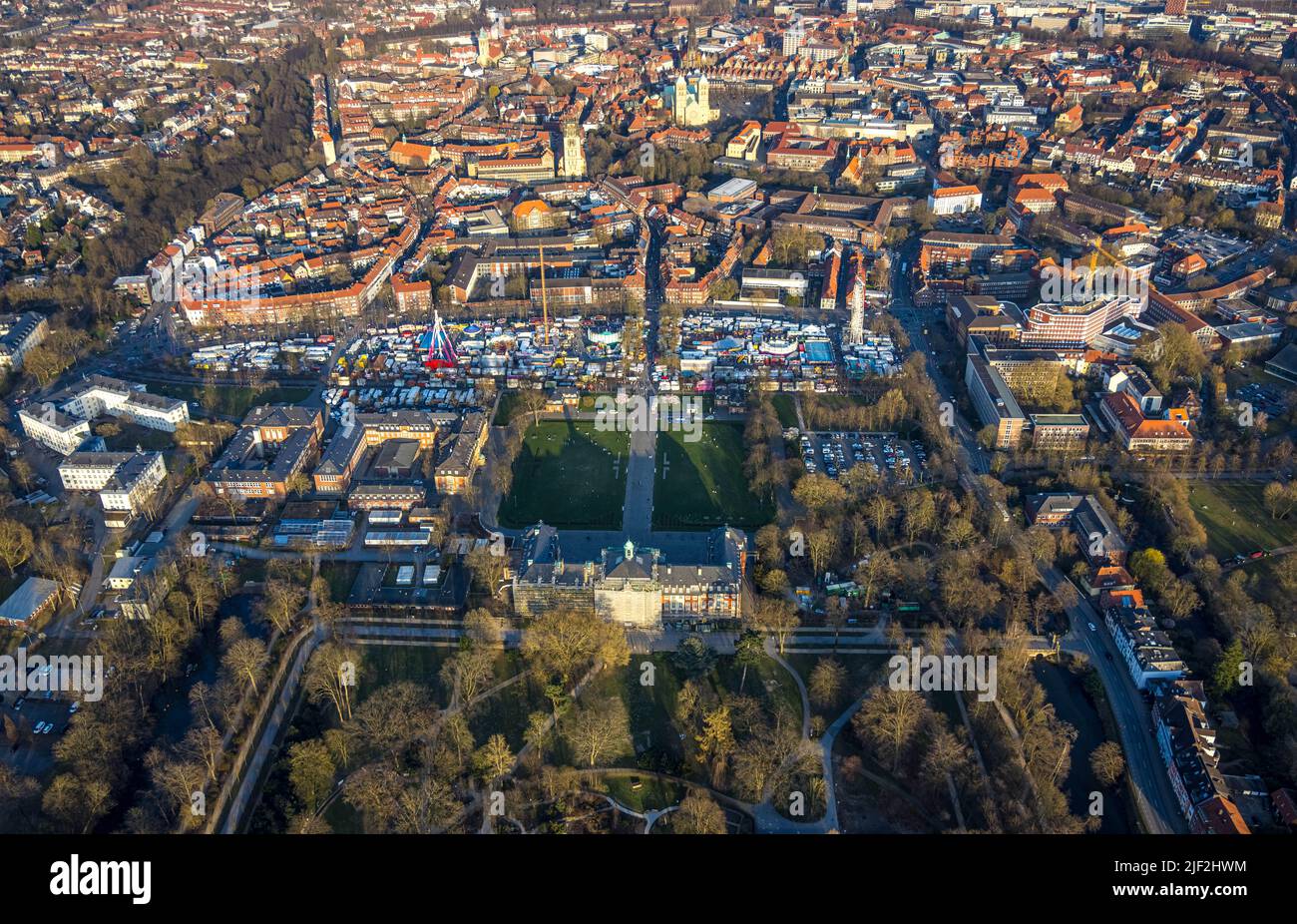 Altstadt und st paulus dom hi-res stock photography and images - Alamy