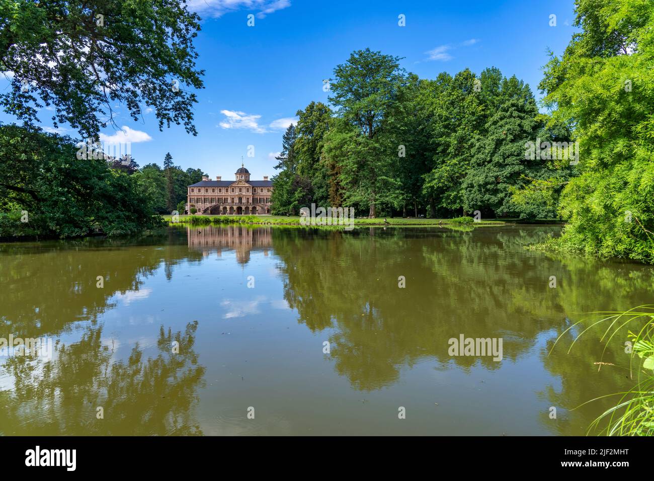 Park und Schloss Favorite in Rastatt, Baden-Württemberg, Deutschland ...