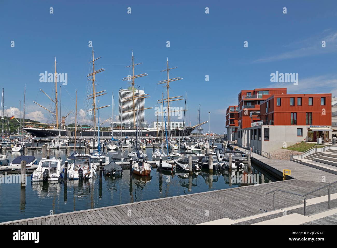 Hotel Maritim, Marina, Museum sailing ship Passat, modern buildings ...