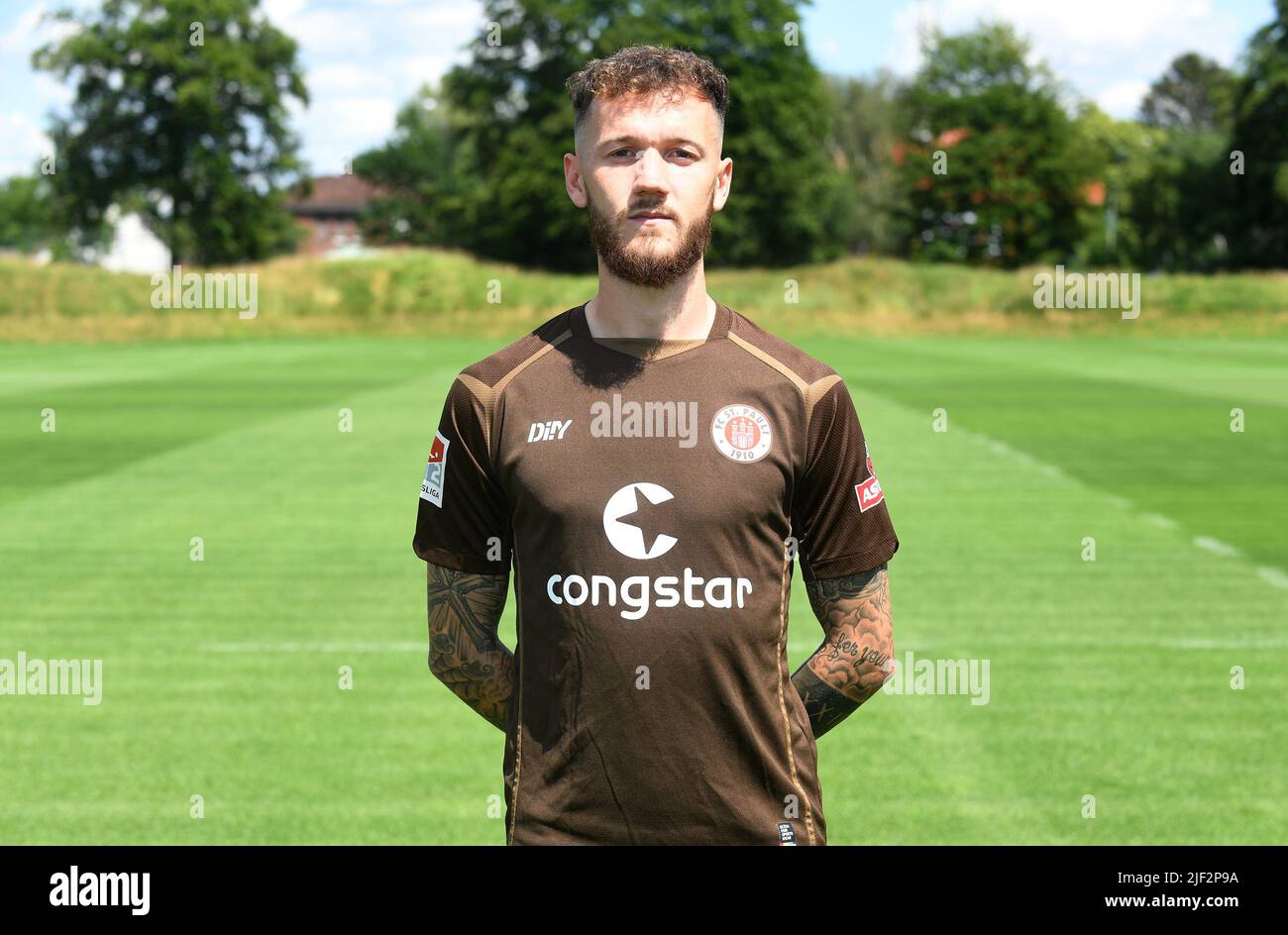 Marcel hartel fc st pauli hi-res stock photography and images - Alamy