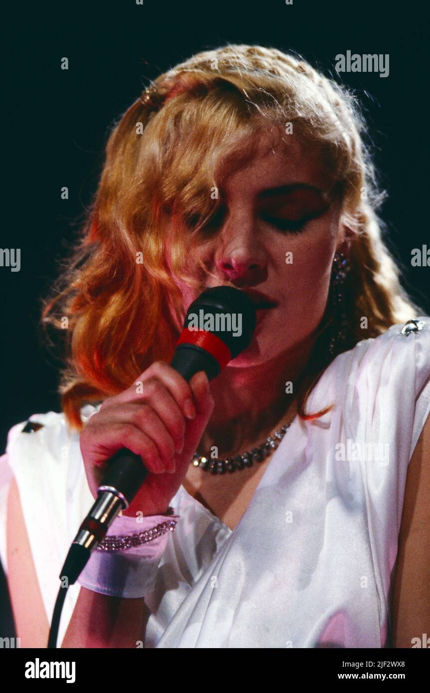 Miko, eigentlich Petra Mikolajczak, deutsche Künstlerin, Sängerin ...