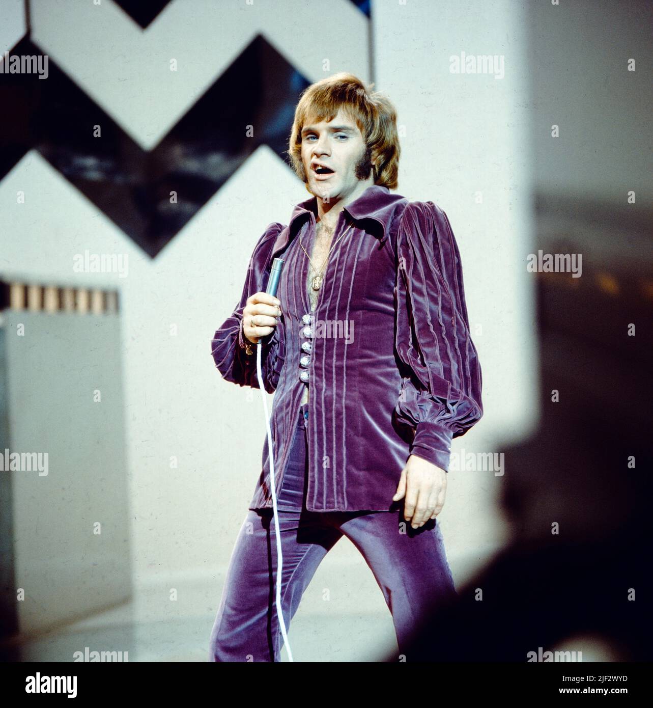 Freddie Starr, britischer Popsänger und Komiker, hier bei einem TV ...