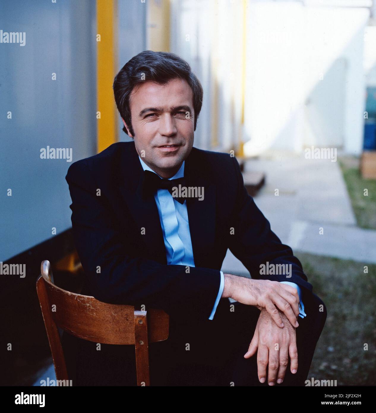 Rainer Holbe, deutscher Fernsehmoderator, Journalist und Autor ...