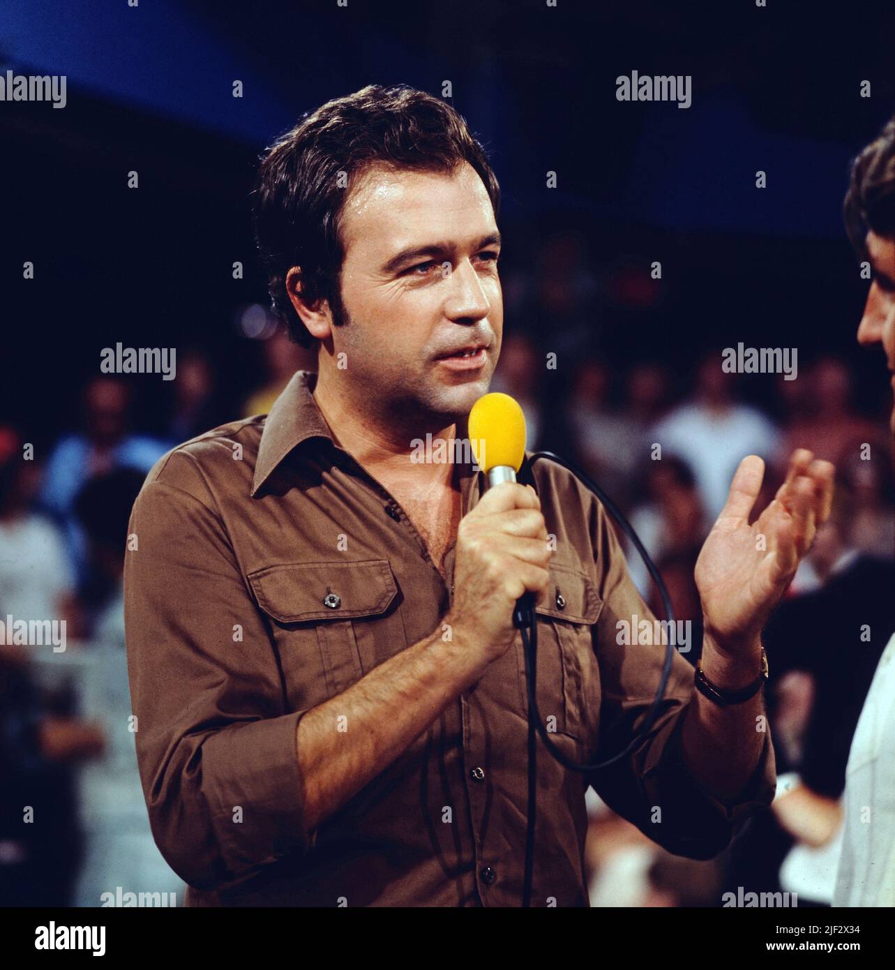 Rainer Holbe, deutscher Fernsehmoderator, Journalist und Autor, hier in ...