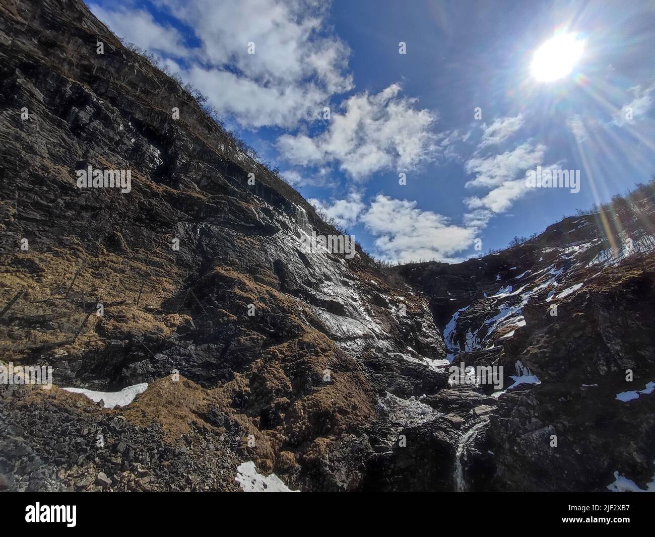 Kjosfossen waterfall flam railway hi-res stock photography and images ...