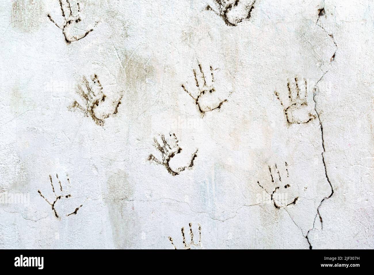 Hand print in concrete hi-res stock photography and images - Alamy