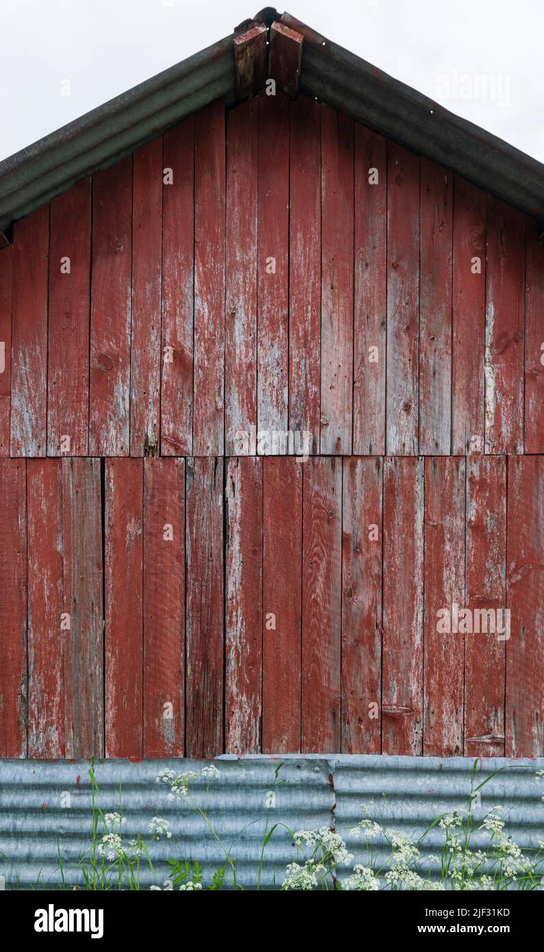Timber built boat shed hi-res stock photography and images - Alamy