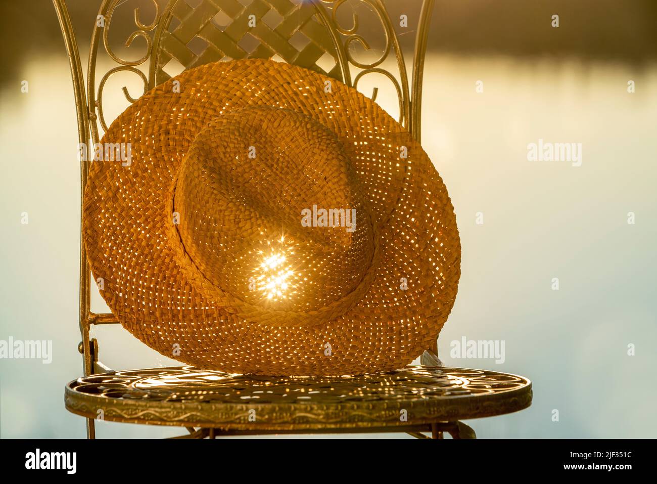 Chair with straw back hi-res stock photography and images - Alamy