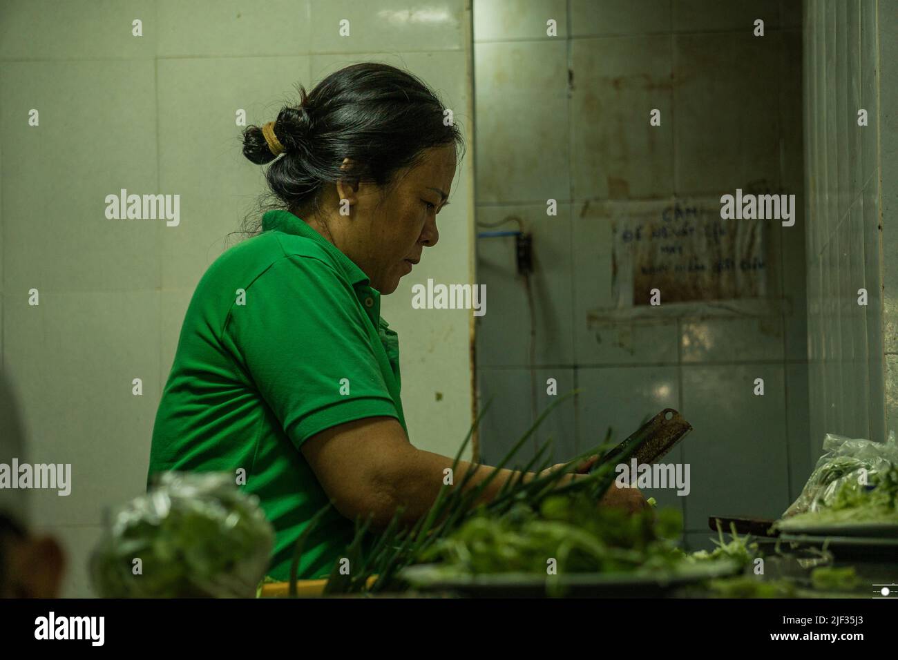 Vietnamese Woman Cooking Stock Photo - Alamy