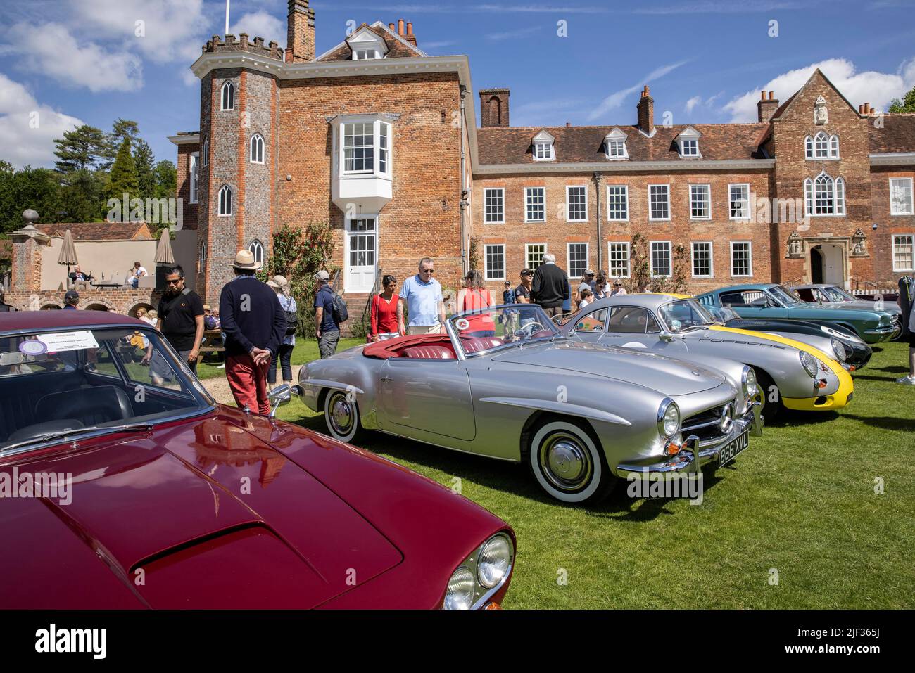 Car enthusiasts enjoy the warm weather at the Supercars & Classics ...