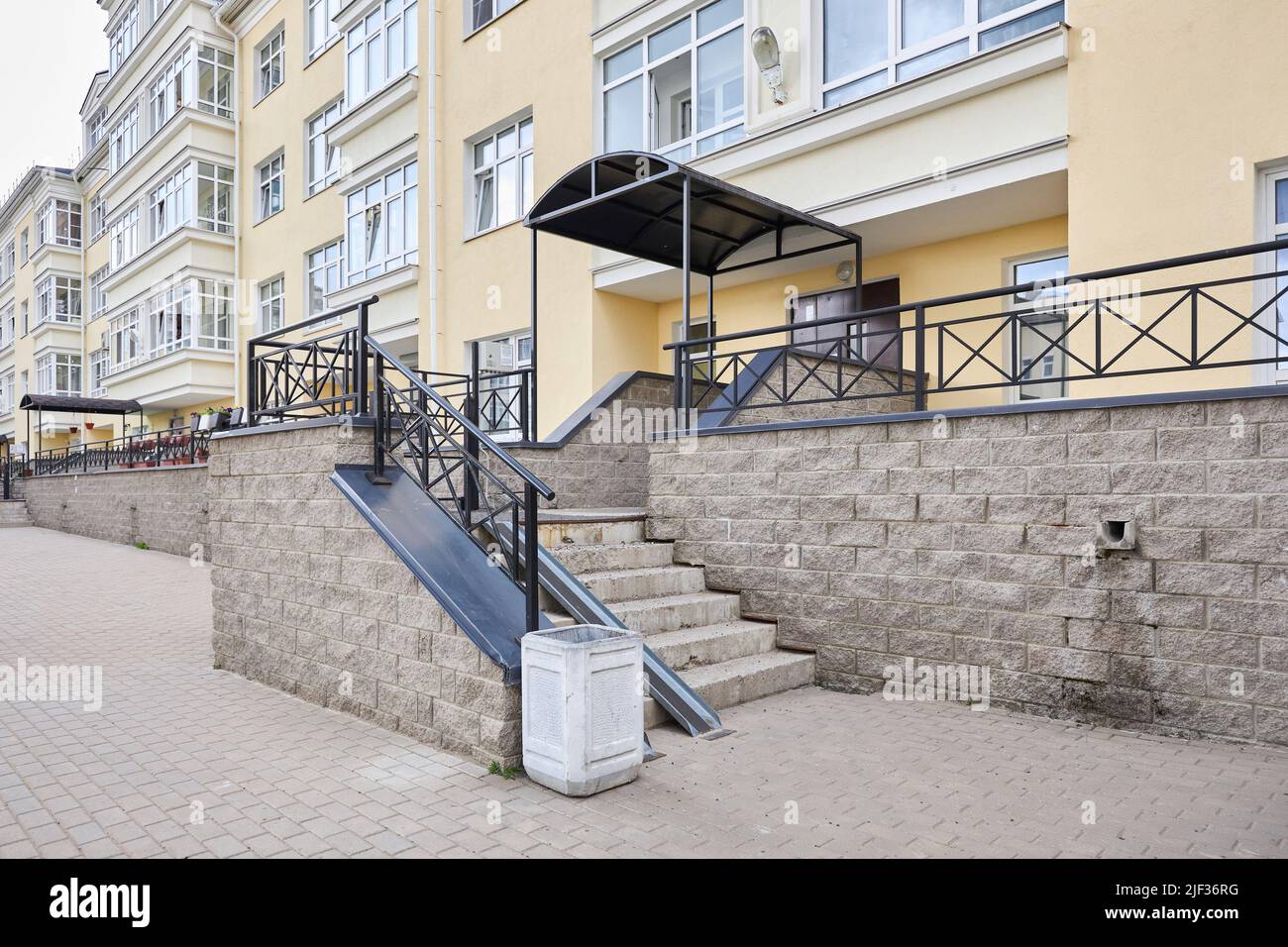 Photo of the house from the outside Stock Photo - Alamy