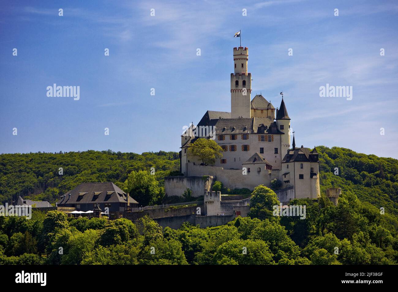 Medieval hilltop castle hi-res stock photography and images - Alamy
