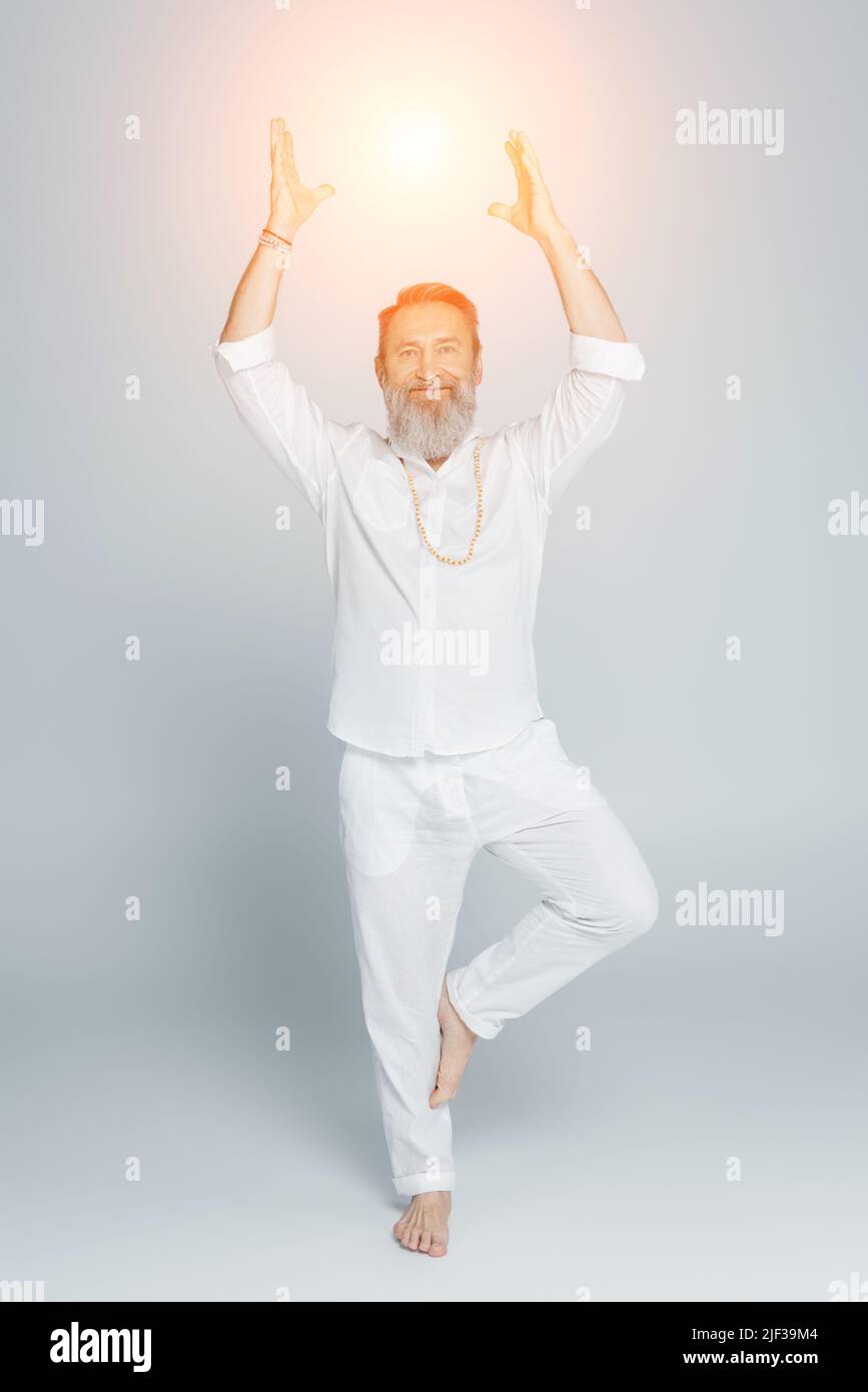 Guru chakra hi-res stock photography and images - Alamy