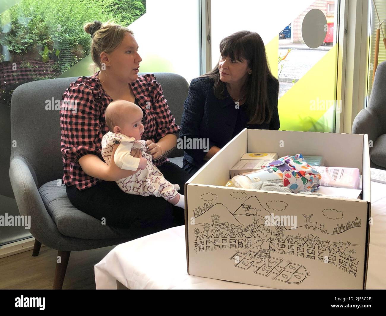 Courtney McLeod and her four-month-old daughter Addison meet Children's ...