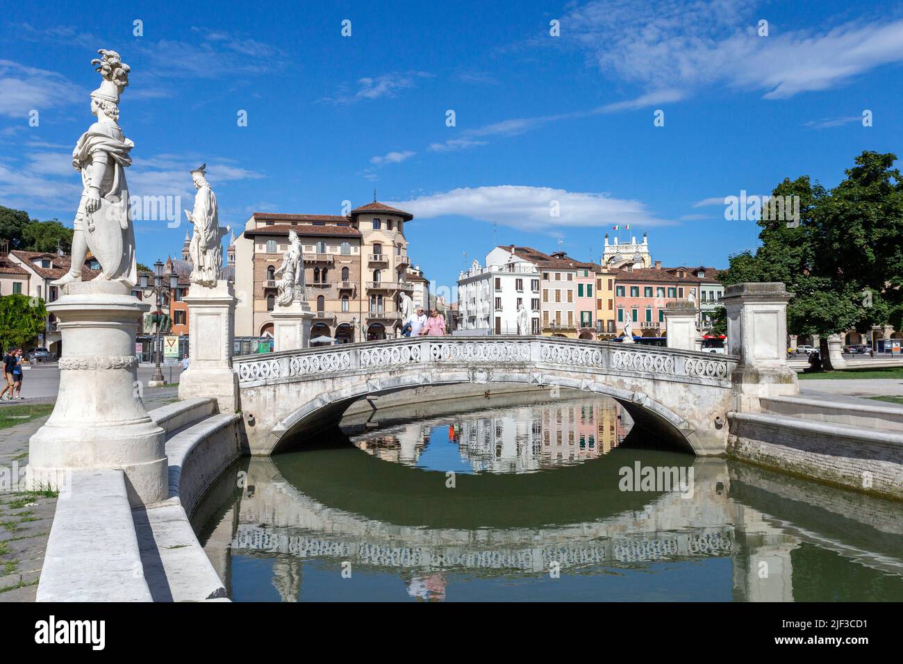Padua, Italy - 06 10 2022: The Prato della Valle square in Padua on a ...