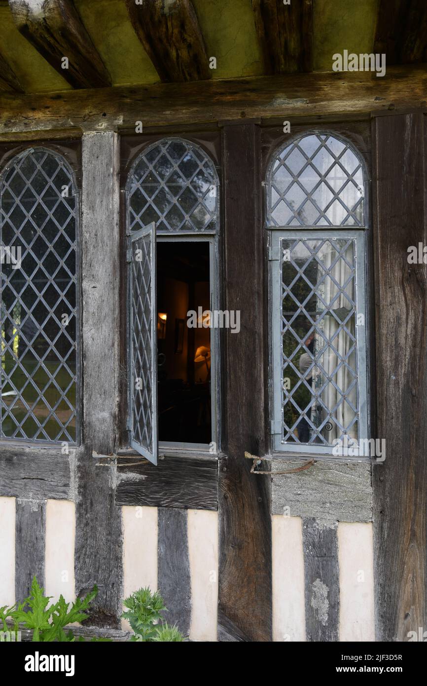 Medieval leaded windows Stock Photo - Alamy