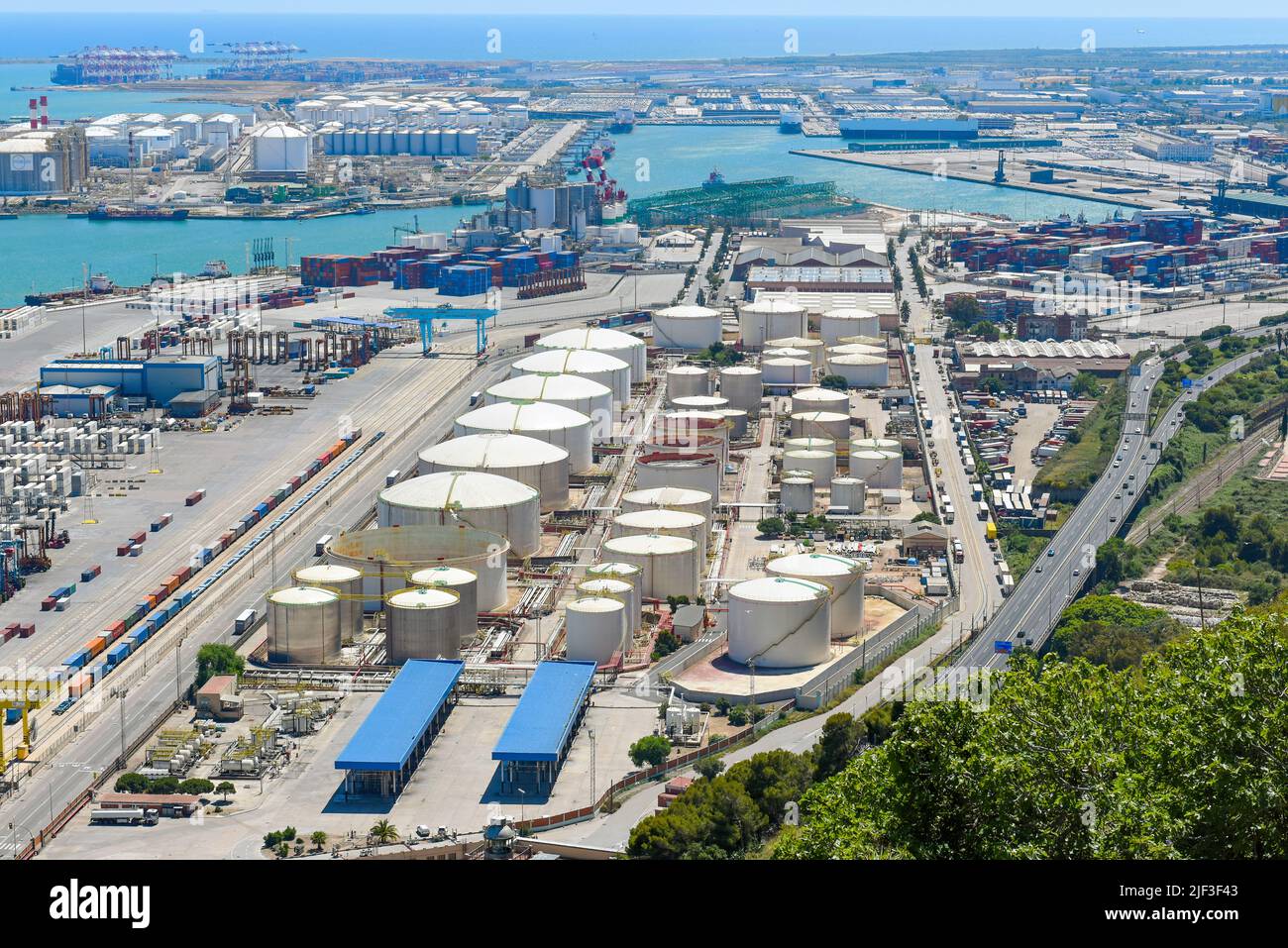 Global container terminals hi-res stock photography and images - Alamy