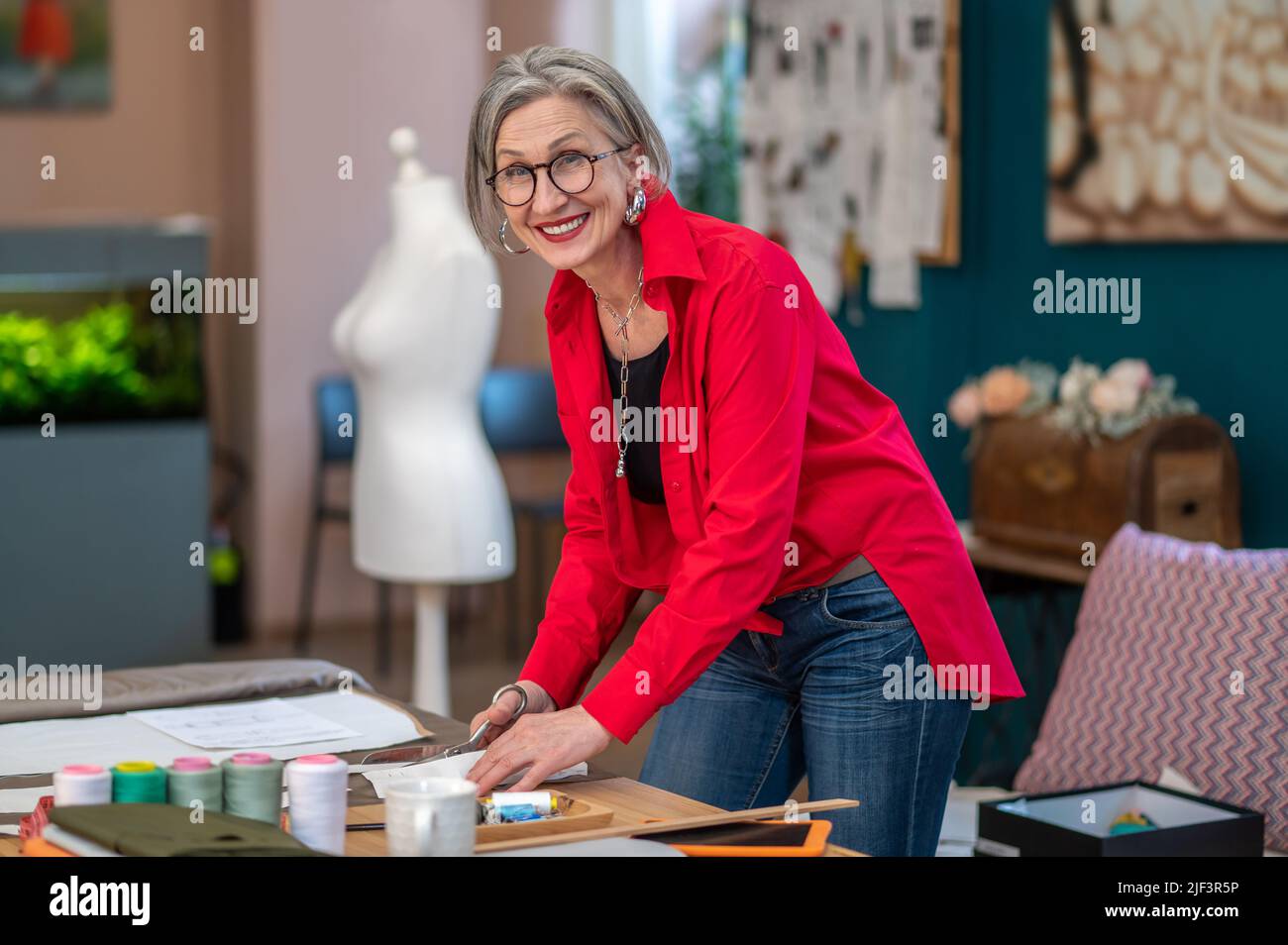 Cutting pattern hi-res stock photography and images - Alamy