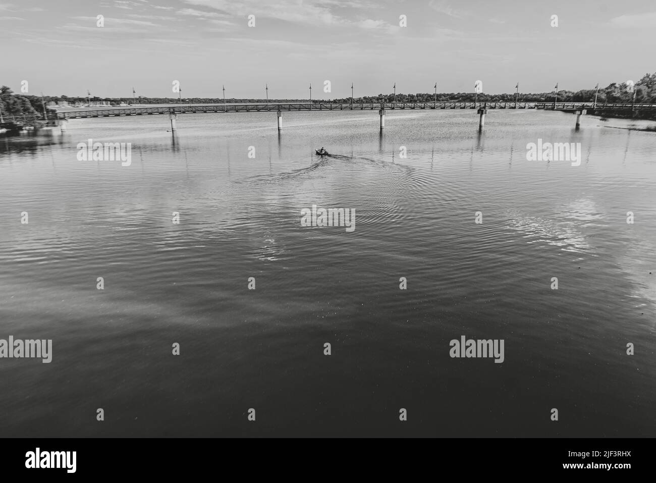 Black white kayak hi-res stock photography and images - Alamy