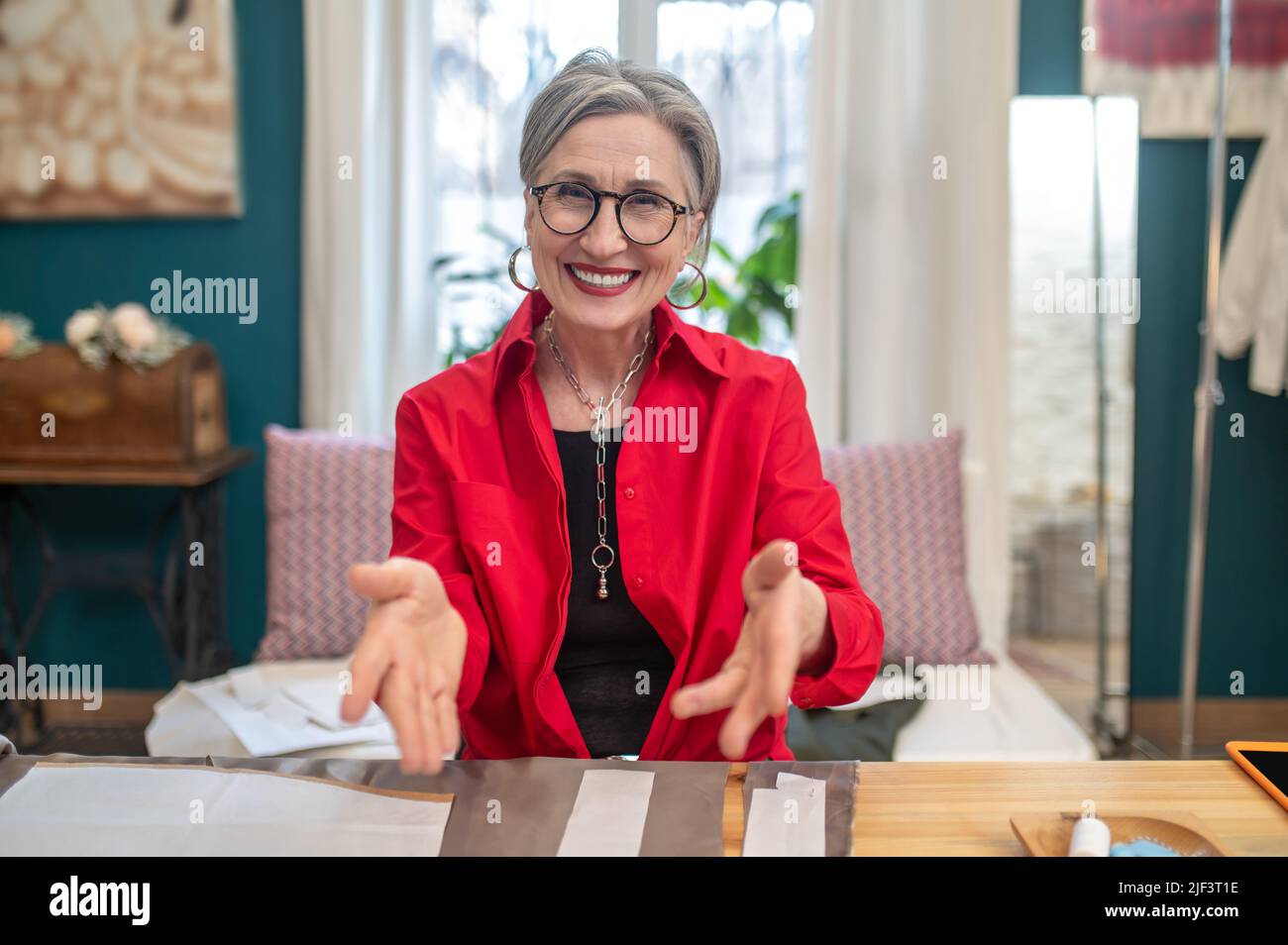 Drawing up patterns hi-res stock photography and images - Alamy
