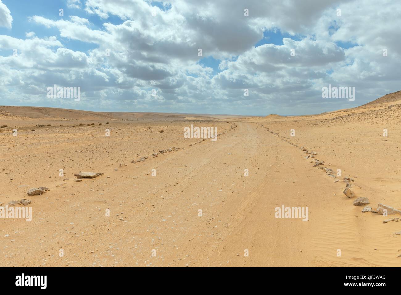 Sand sunlight hi-res stock photography and images - Alamy