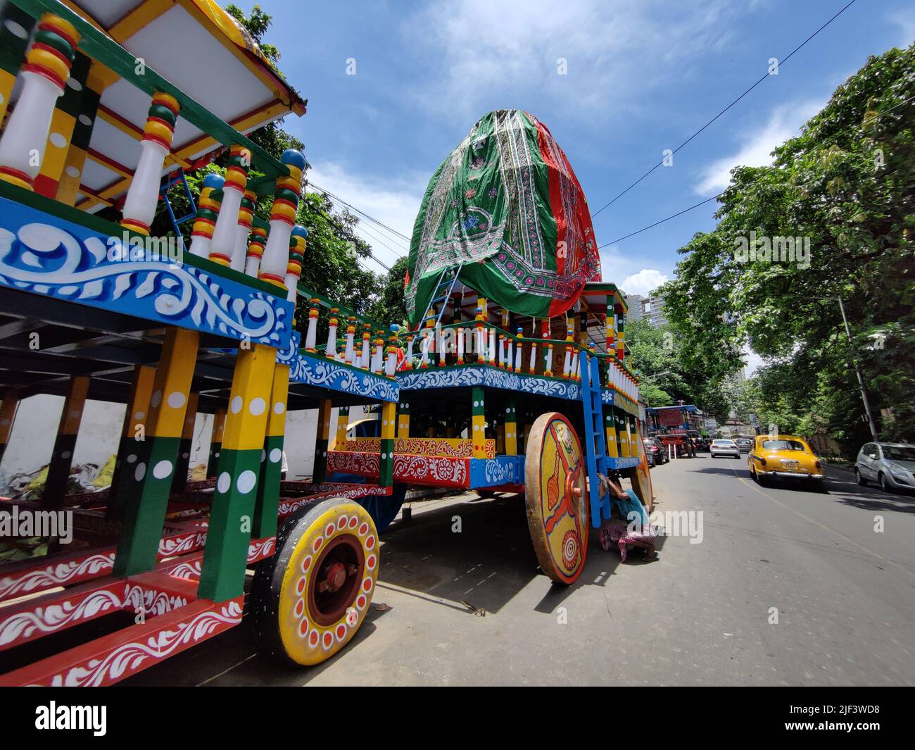 Kolkata, West Bengal, India. 29th June, 2022. ISKCON Ratha is being ...