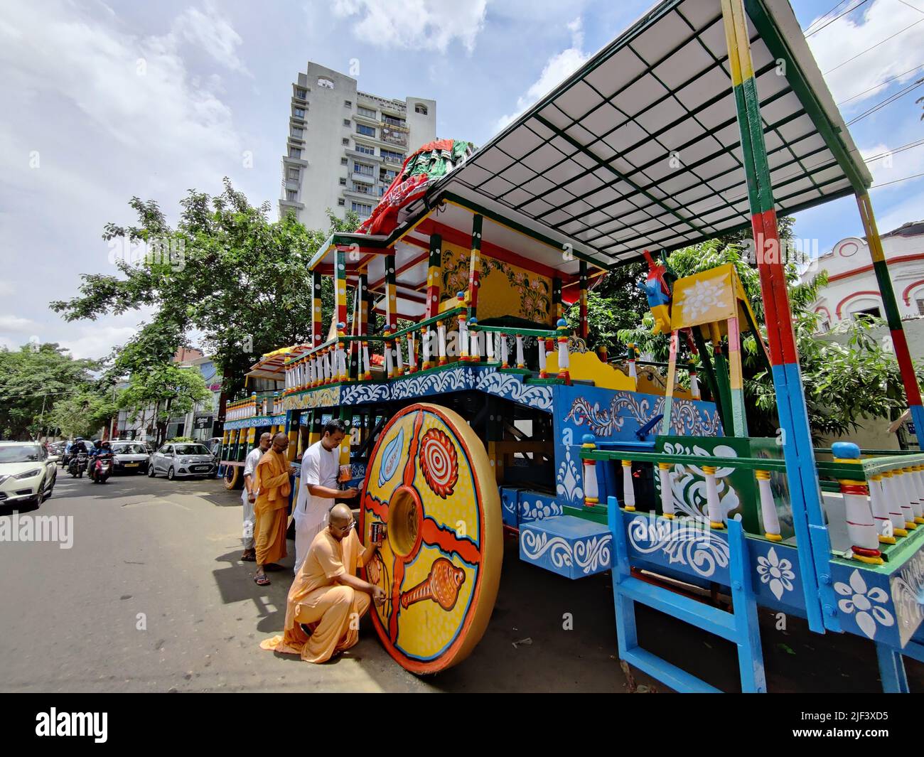 Kolkata, West Bengal, India. 29th June, 2022. ISKCON Ratha is being ...