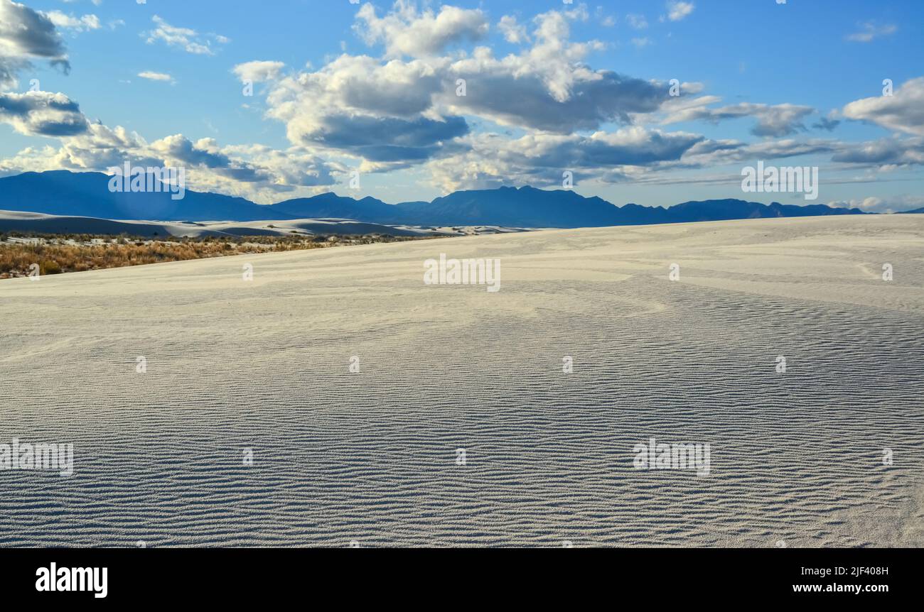 Gypsum sand dunes, White Sands National Monument, New Mexico, USA Stock ...