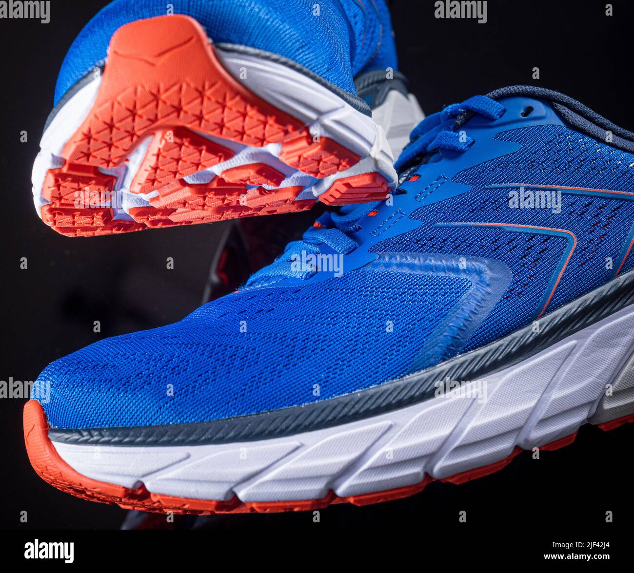 Running shoe sole hi-res stock photography and images - Alamy