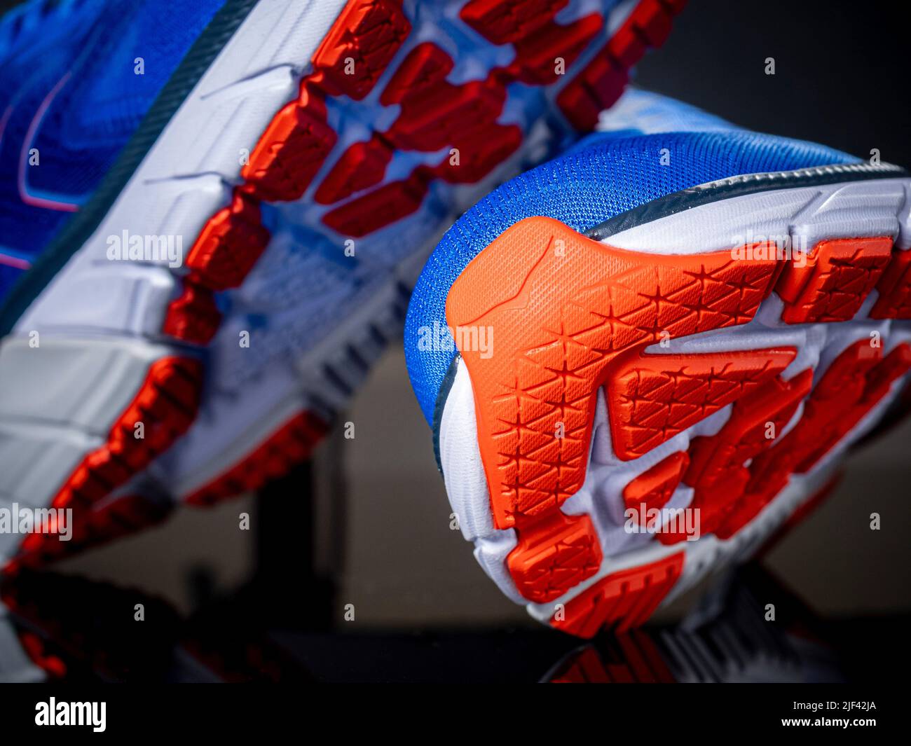 Running shoe sole hi-res stock photography and images - Alamy