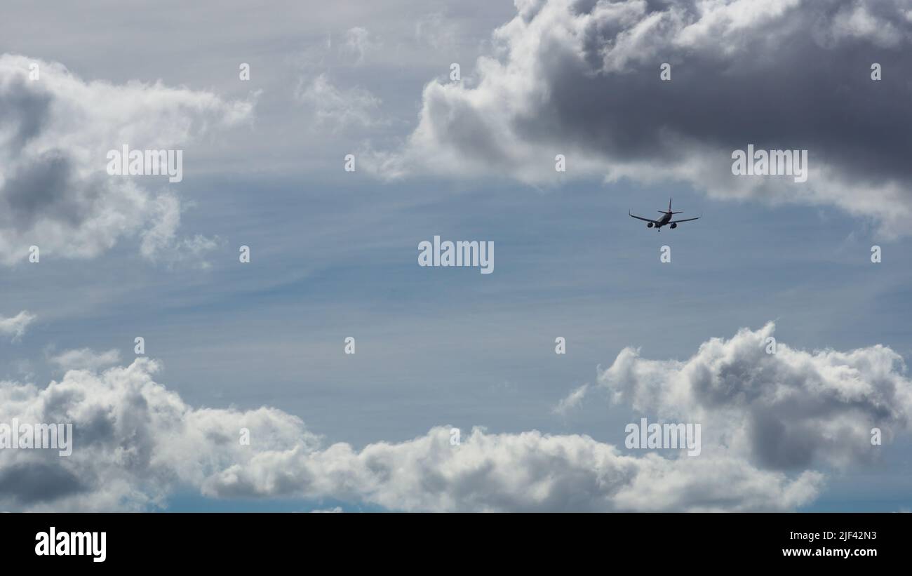 Airbus a320 landing gear hi-res stock photography and images - Alamy
