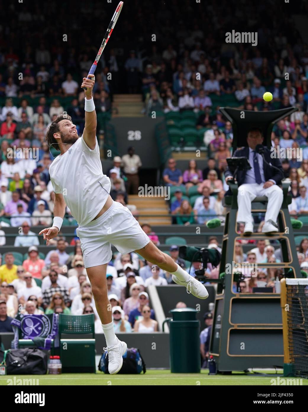 Cameron Norrie in action against Jaume Munar on day three of the 2022 ...