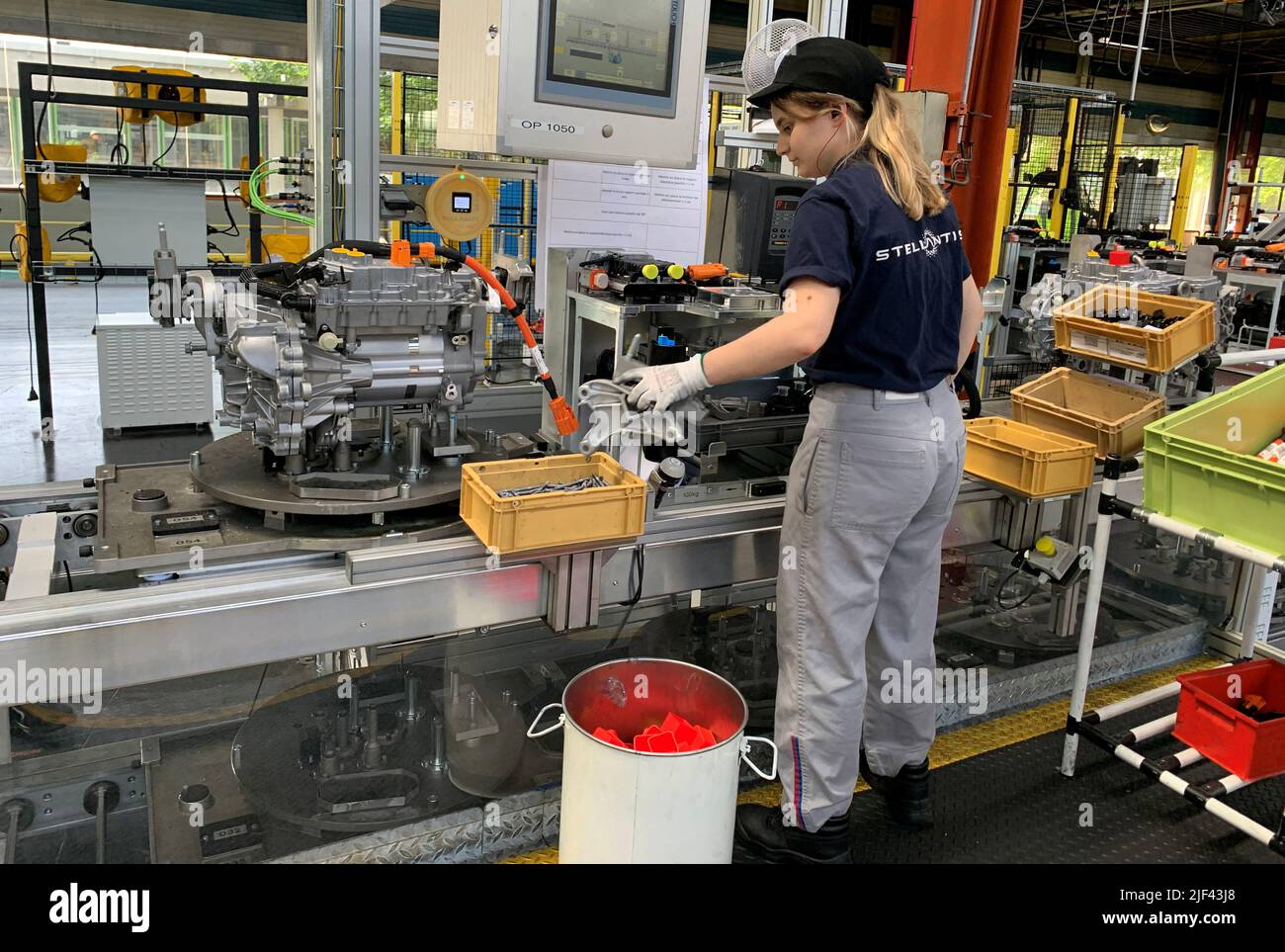 Stellantis electric hi-res stock photography and images - Alamy