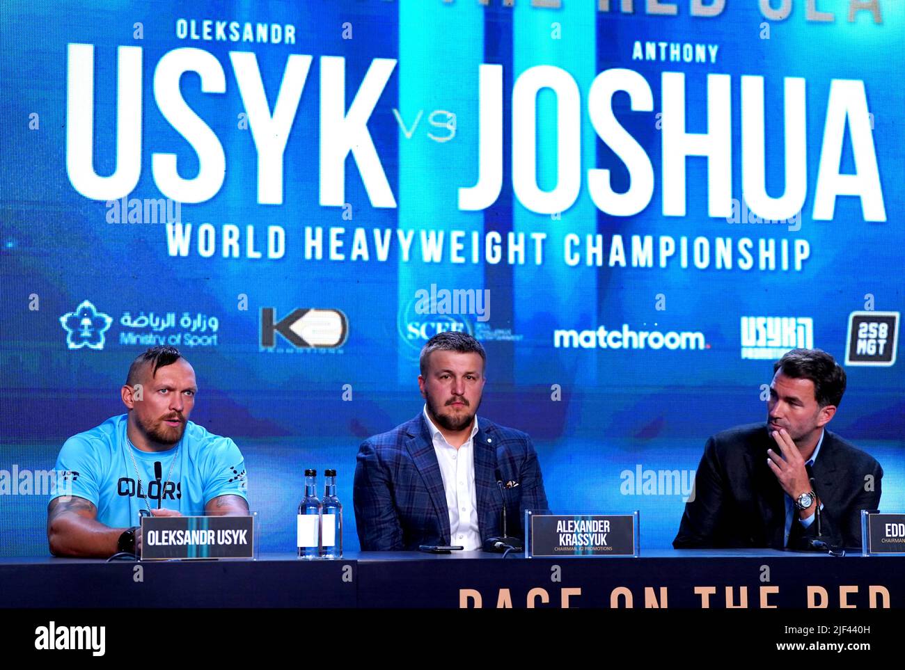 Alexander usyk boxing 2022 hi-res stock photography and images - Alamy