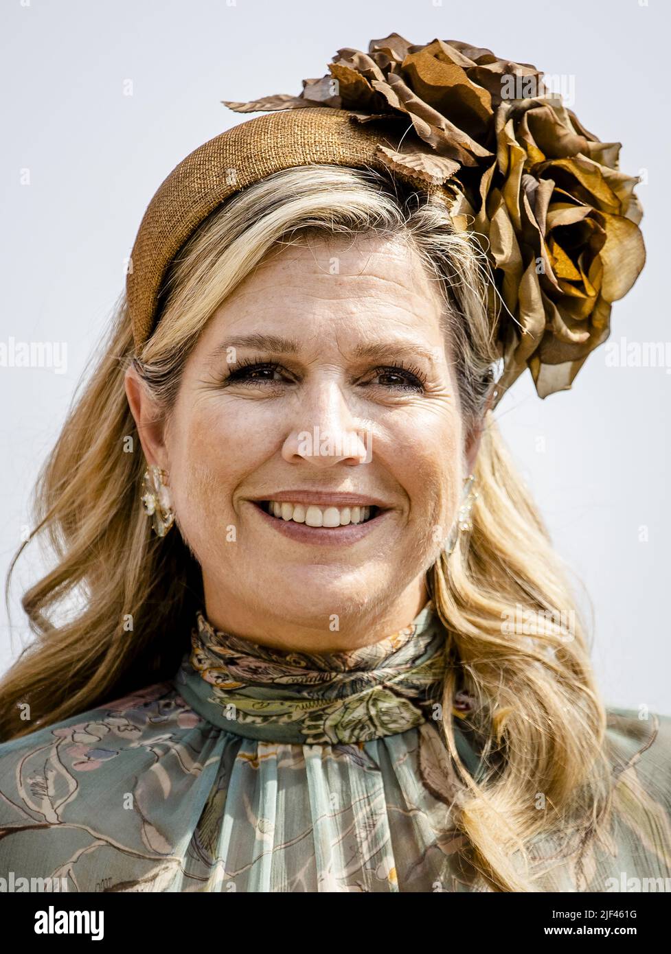 2022-06-29 15:56:44 GRAZ - Queen Maxima poses at the Uhrturm of the ...