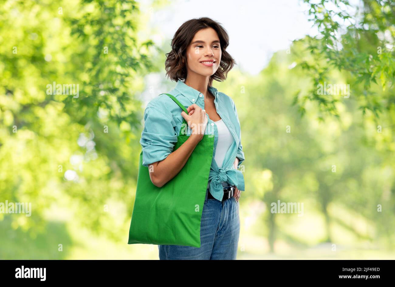 Reusable shopping bag woman hi-res stock photography and images - Alamy