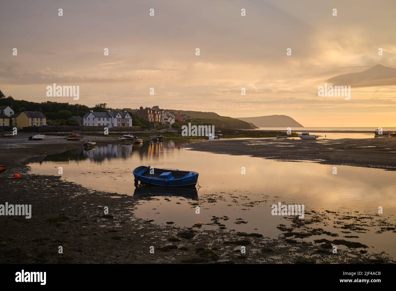 Newport Parrog on the Pembrokeshire Coast, at dusk Stock Photo - Alamy