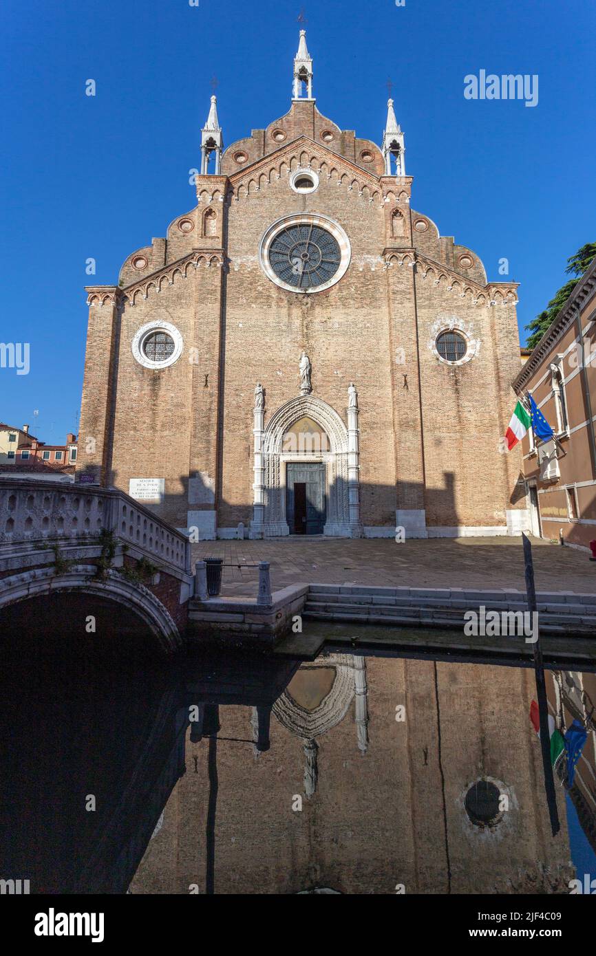Venice, Italy - 06 11 2022: Santa Maria Gloriosa dei Frari church in ...