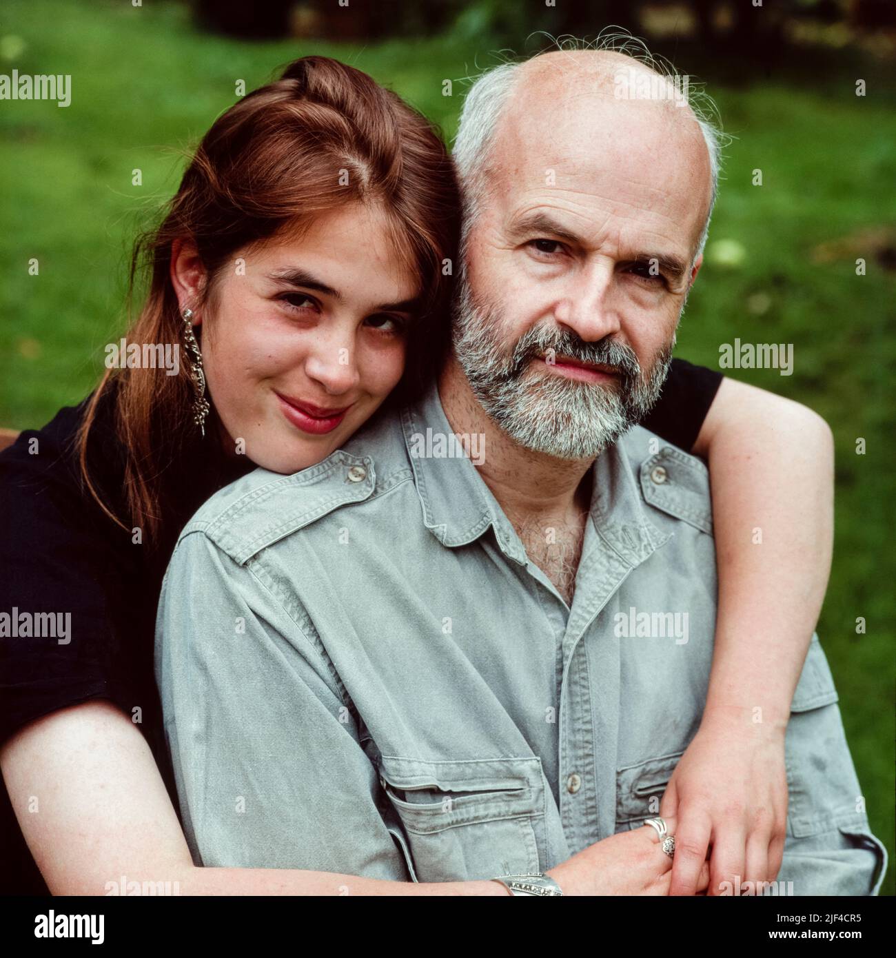 Terry Pratchett with daughter Rhianna Pratchett at home Stock Photo - Alamy