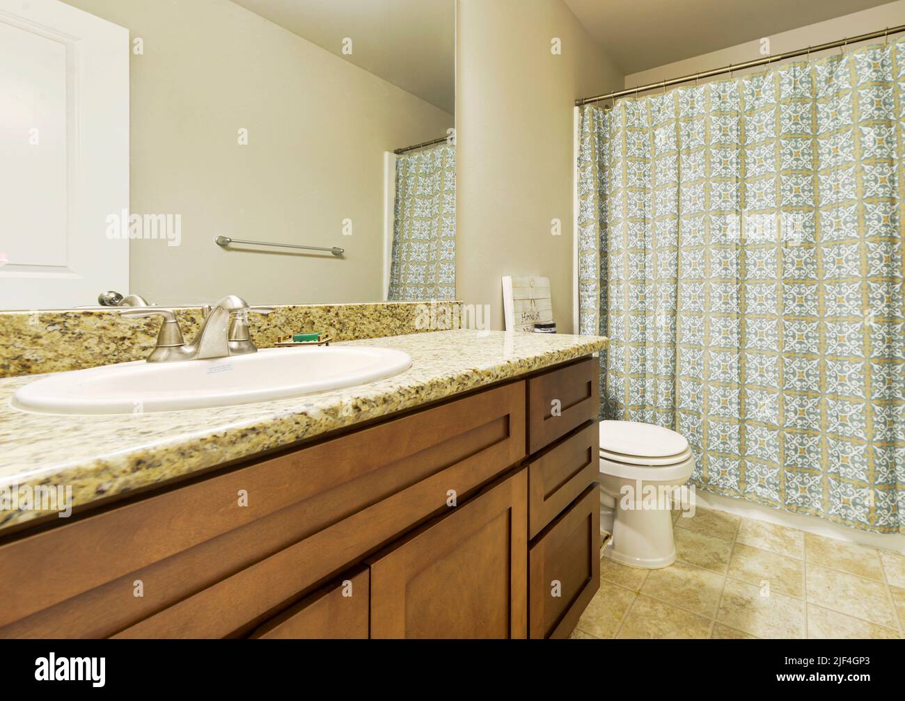 Modern residential bathroom interior Stock Photo - Alamy